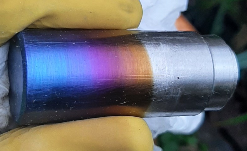 donkere kleur aanbrengen op titanium - www.cnczone.nl